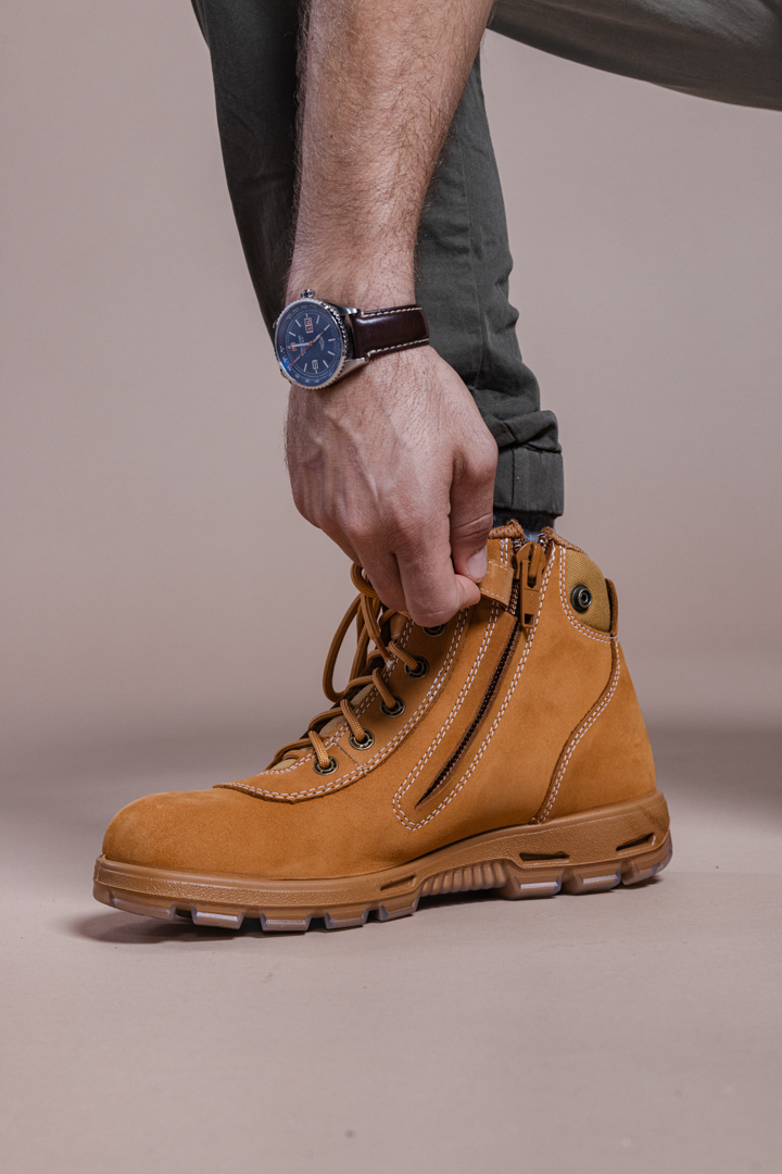 COBAR / UCWZ - Redback